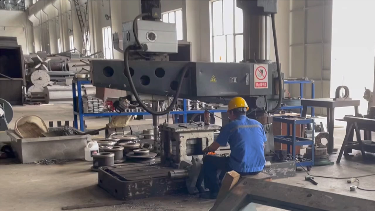 Professional Quality Plastic Recycling Machine at Elant Company